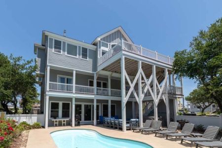 Duckingham Palace | Carolina Designs