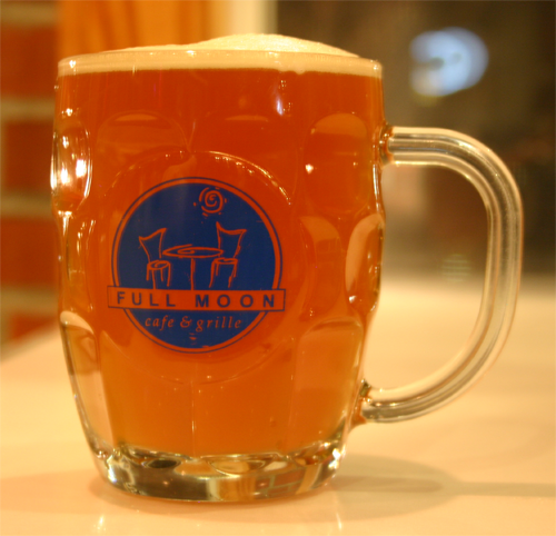 Food + Beer + Community = Full Moon Cafe & Brewery