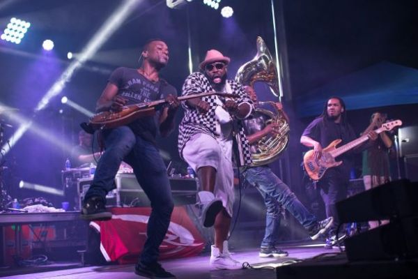 Waves Welcomes Back The Roots | Outer Banks, NC