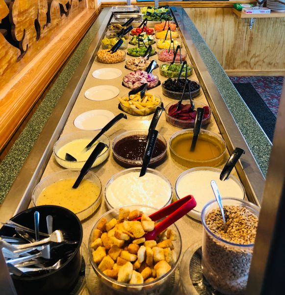 Salad Bar | Diamond Shoals Restaurant